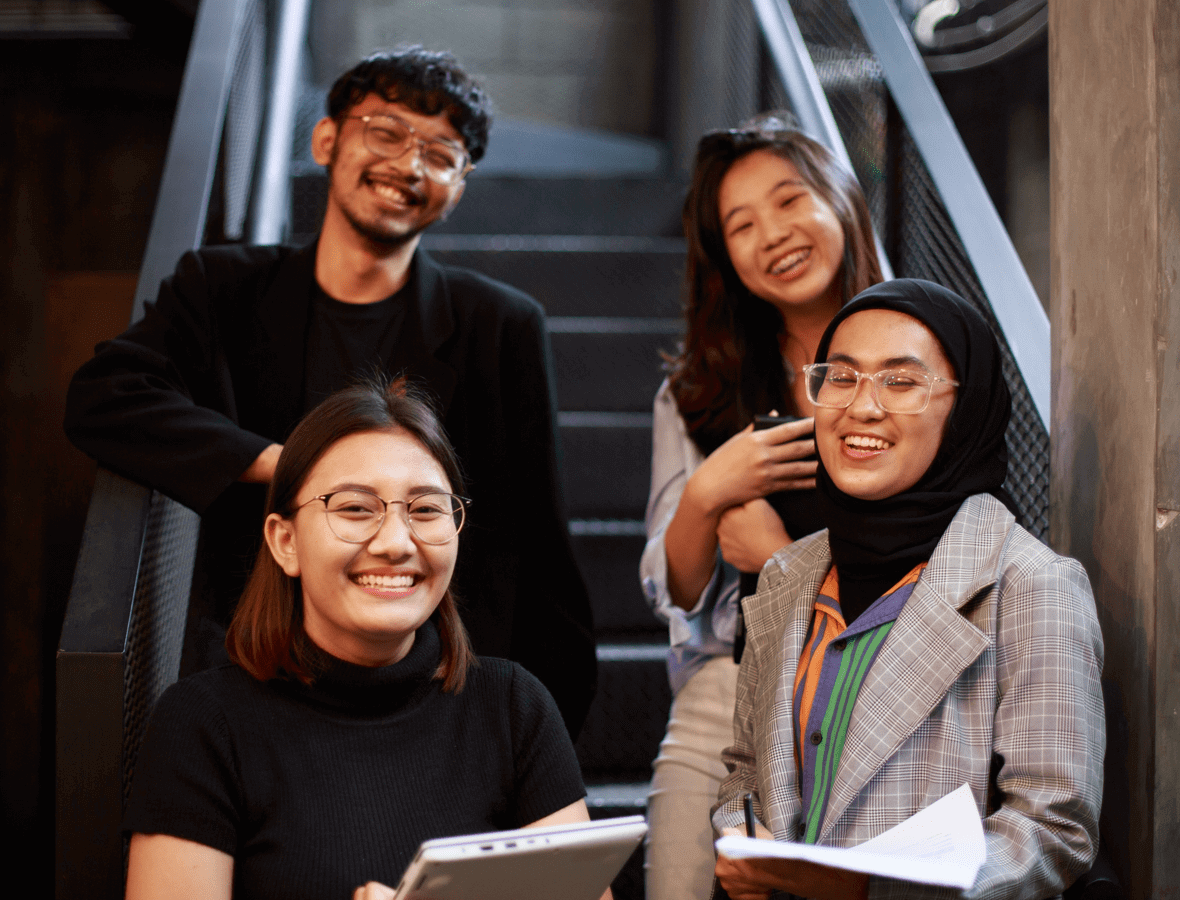 Omi - Date & Meet Friends